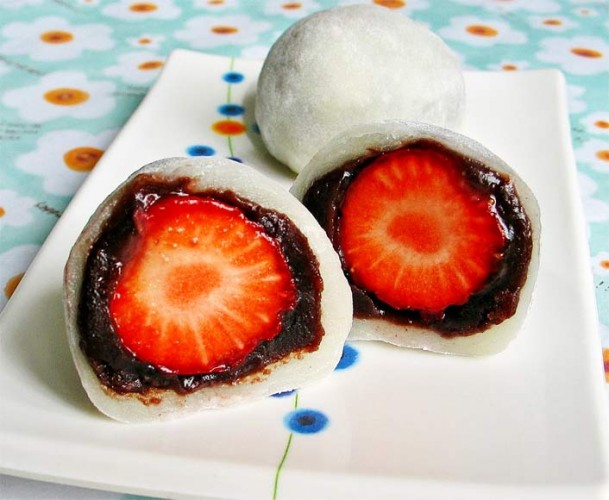 Anime Recipes: Mochi/Dango from Clannad
