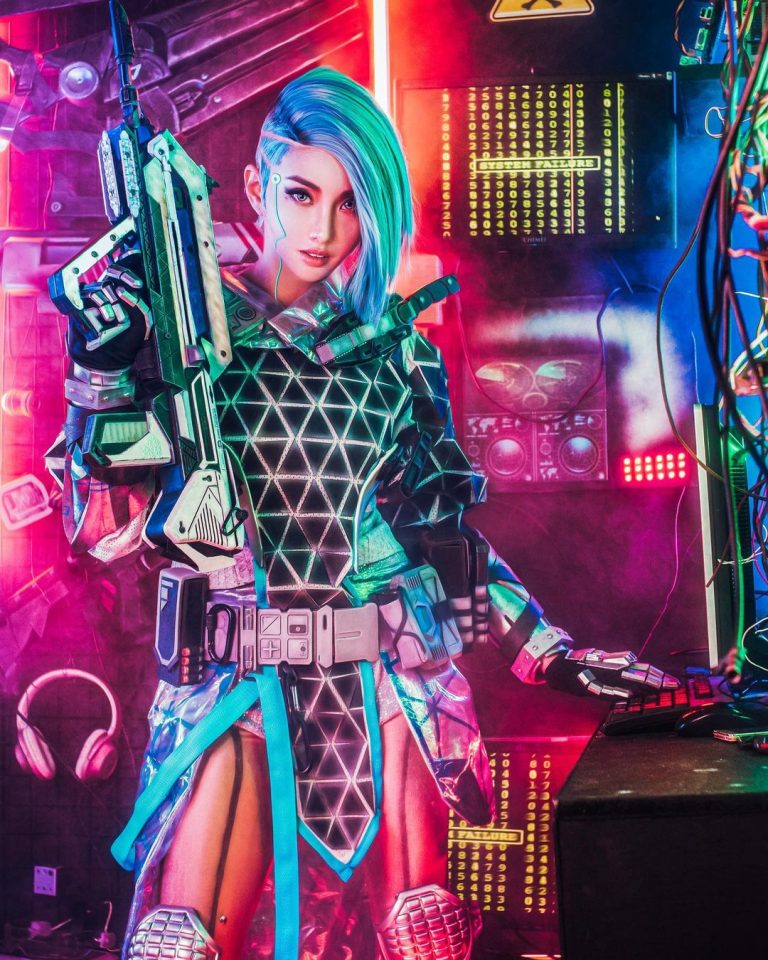 Top 10 Best Cosplayers Right Now